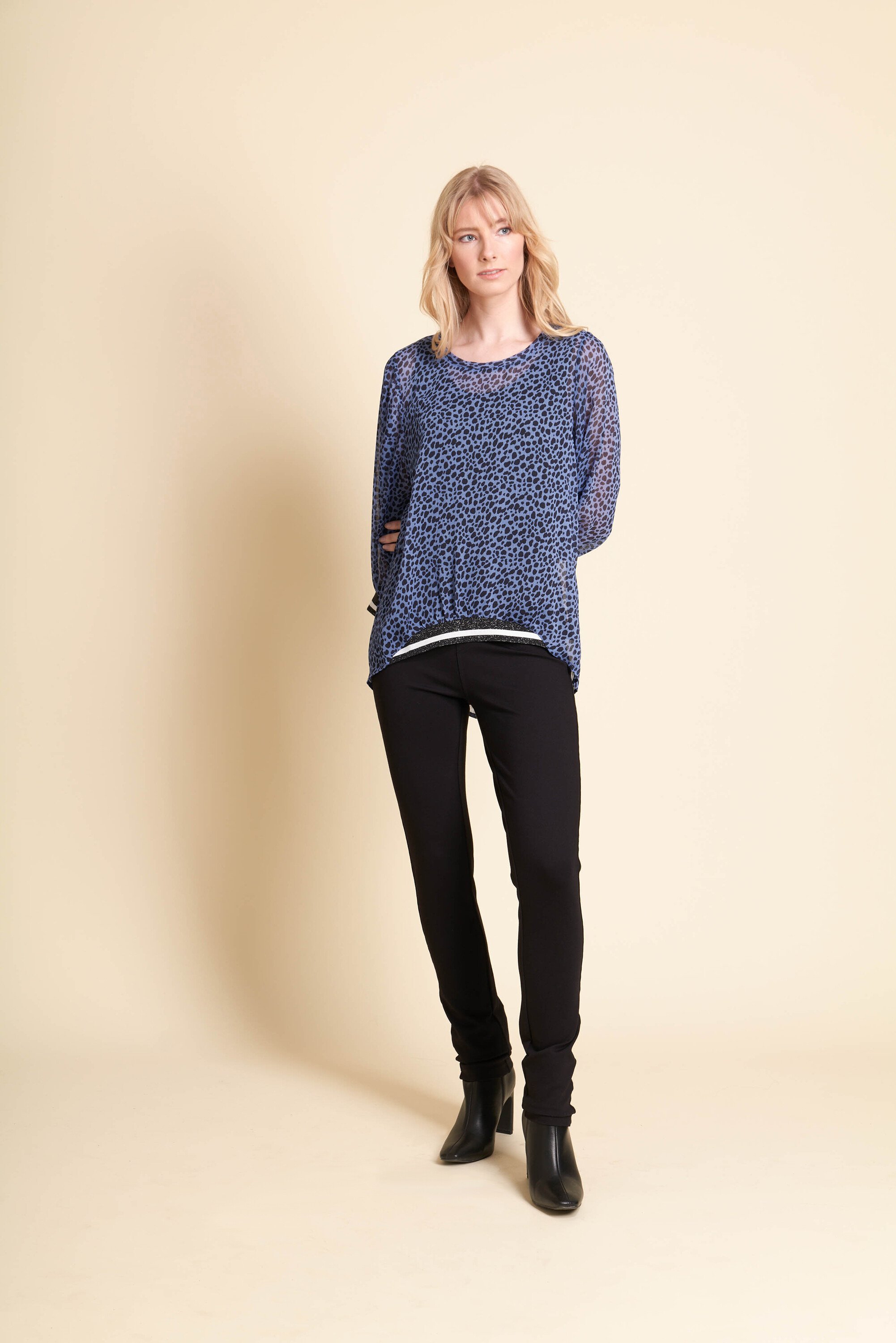 MEMO CONTRAST TOP - Tops : Mainly Casual | Women's Clothing | Stocking ...